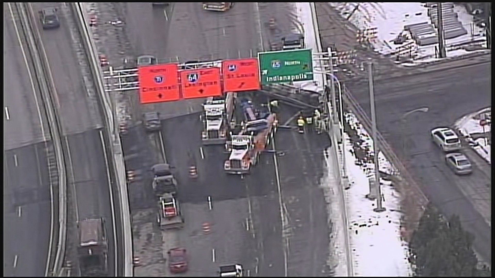 Traffic back to normal after semi overturns on I-65N at Hospital Curve | whas11.com