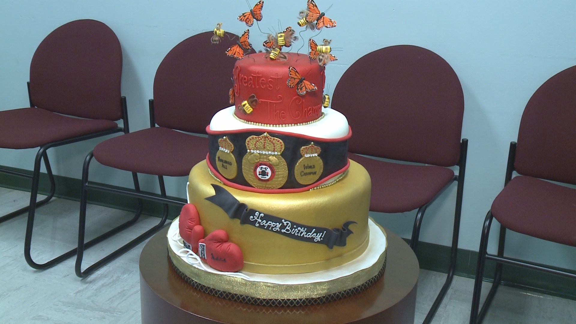 Adrienne and Co. Bakery bakes Ali's birthday cake | whas11.com