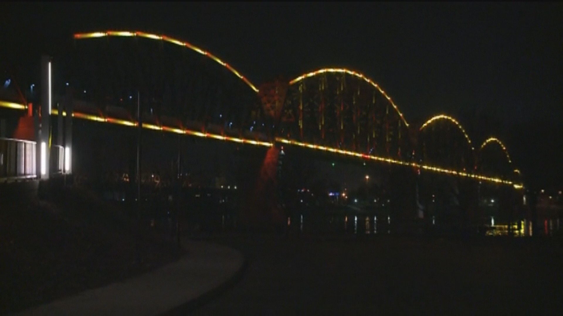 Big Four Bridge light display to debut on Feb. 11 | whas11.com