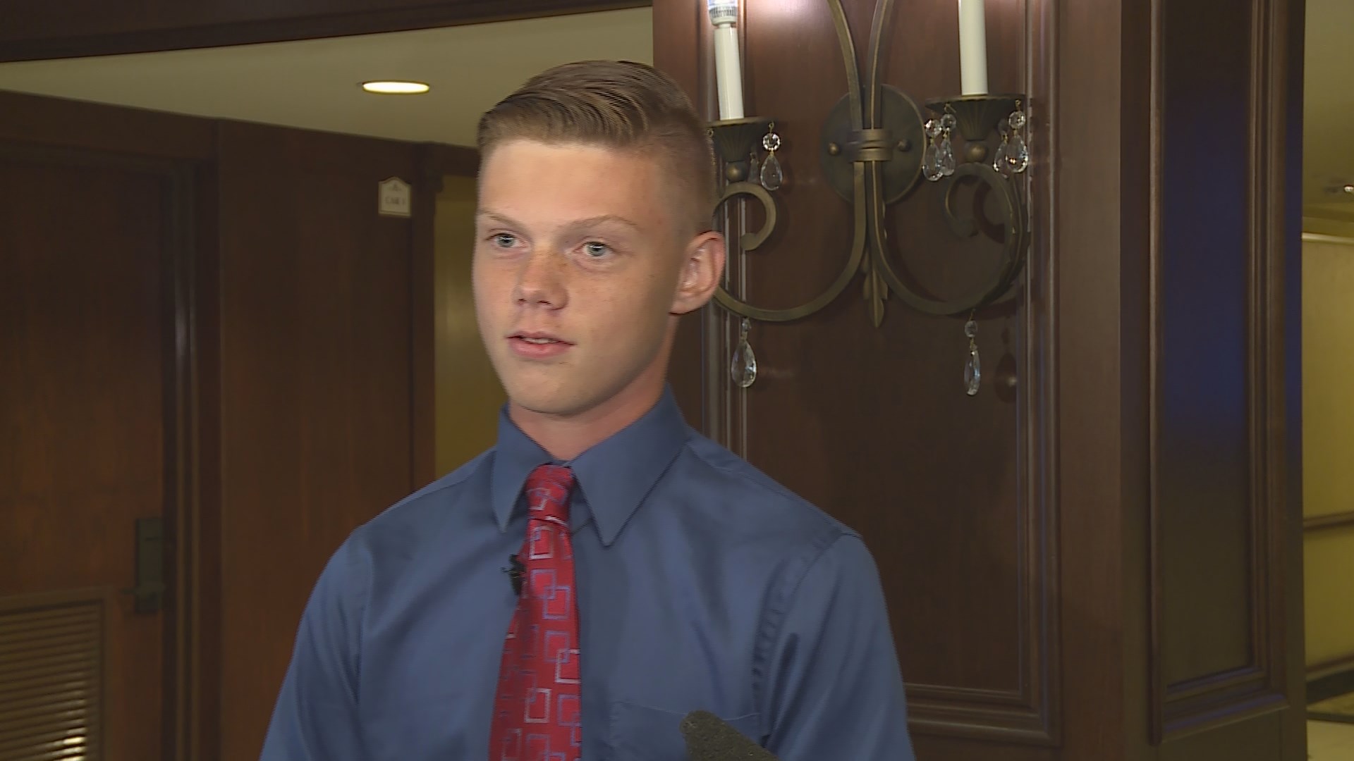 Boy who watched double slaying receives hero award | whas11.com