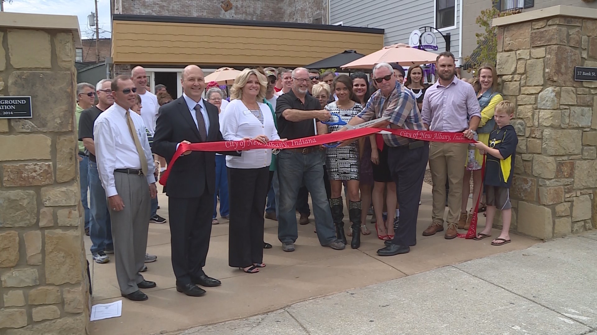 Community leaders cut ribbon on Underground Station project | whas11.com