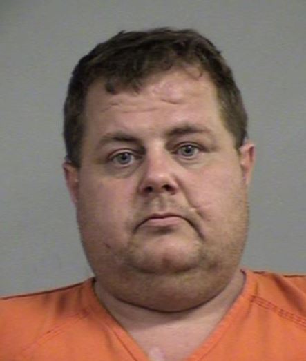 Robbery suspect enters business, leaves after victim wields gun: LMPD ...