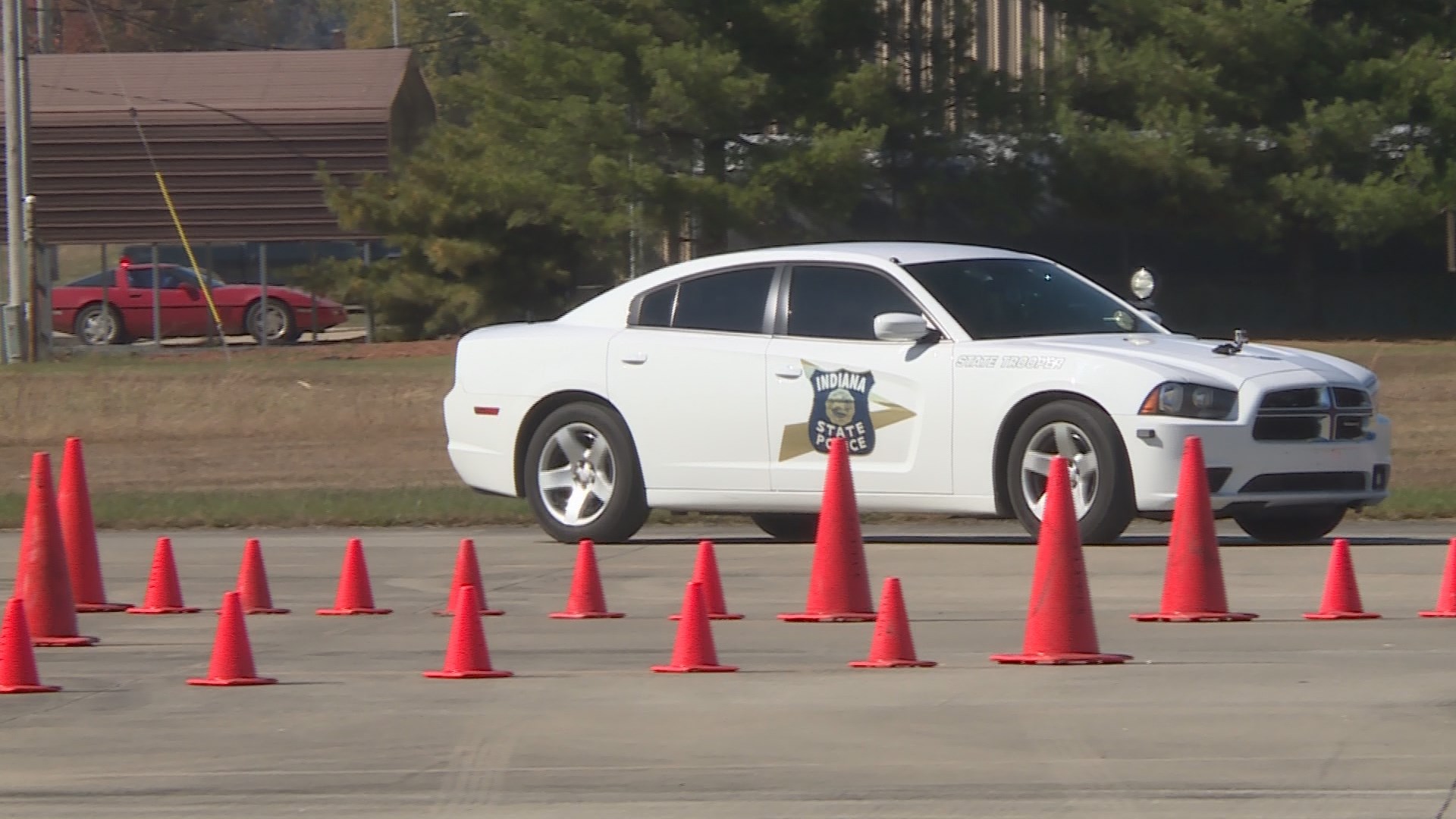 ISP troopers train on emergency driving, pursuit skills | whas11.com