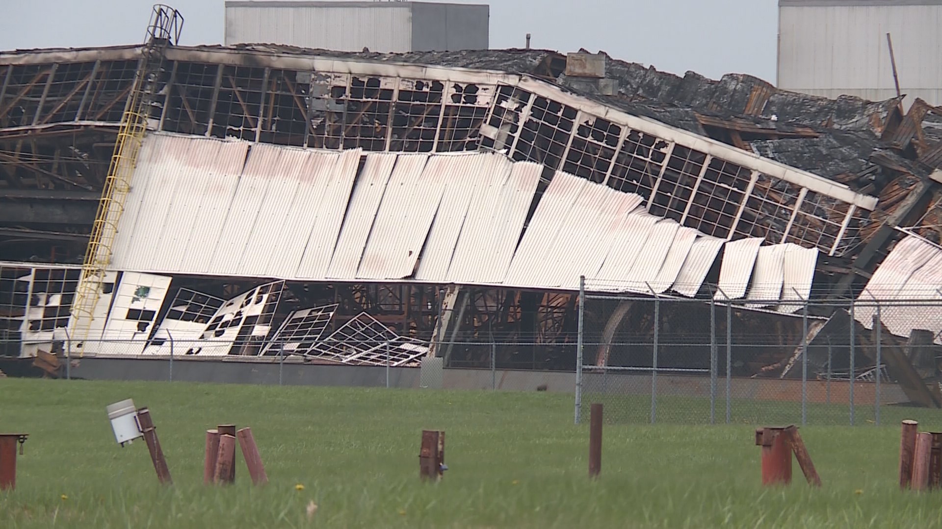 Fire investigators get small clues in massive Appliance Park blaze ...