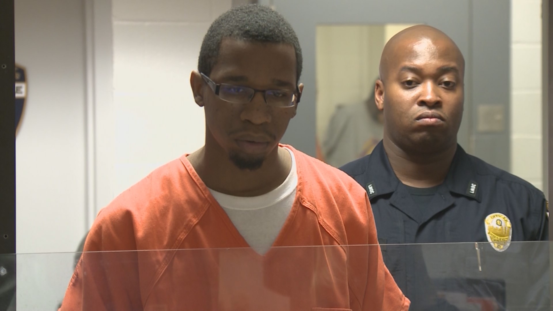 Bank robbery suspect due in court | whas11.com