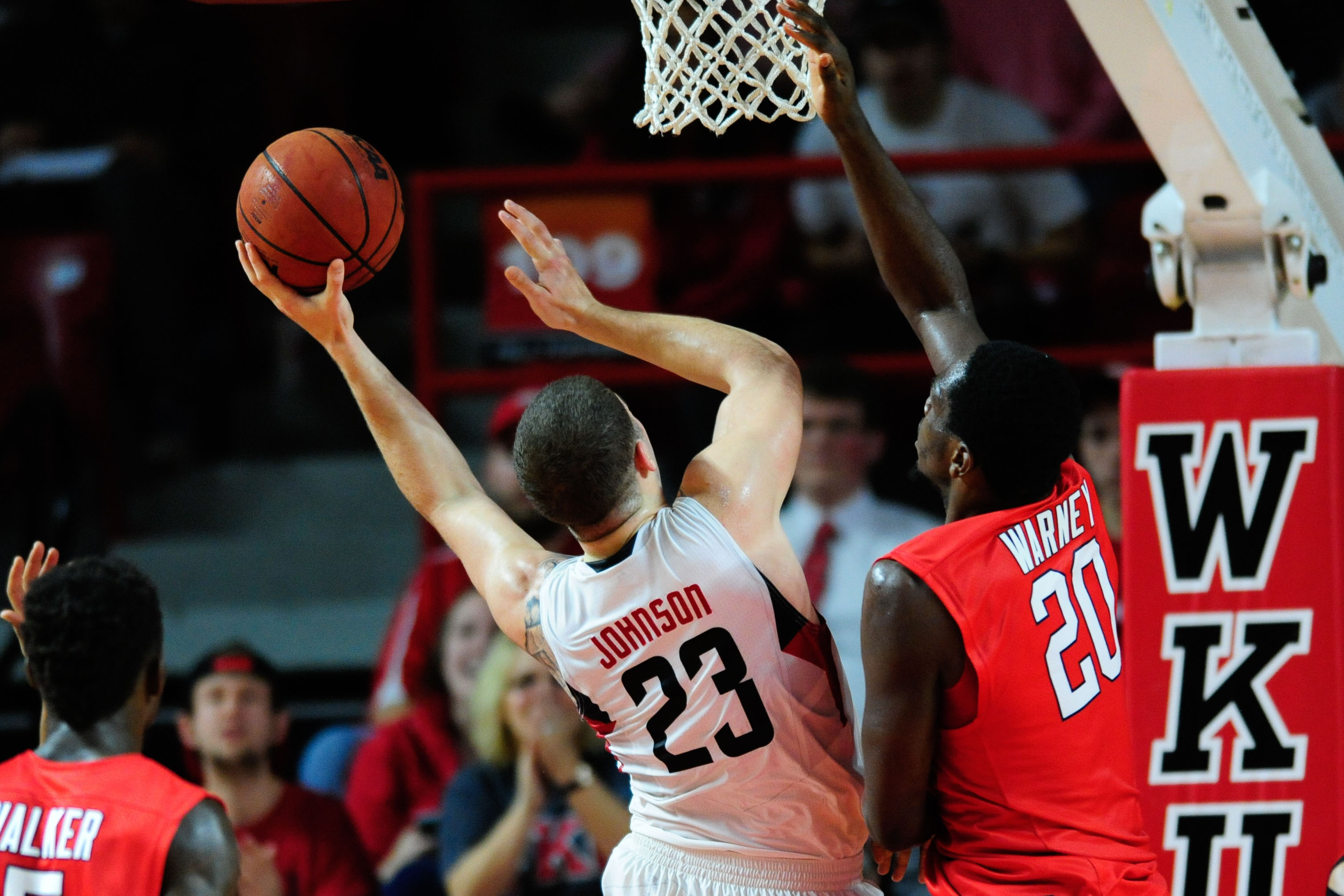 Western Kentucky holds off Stony Brooks 67-66 | whas11.com