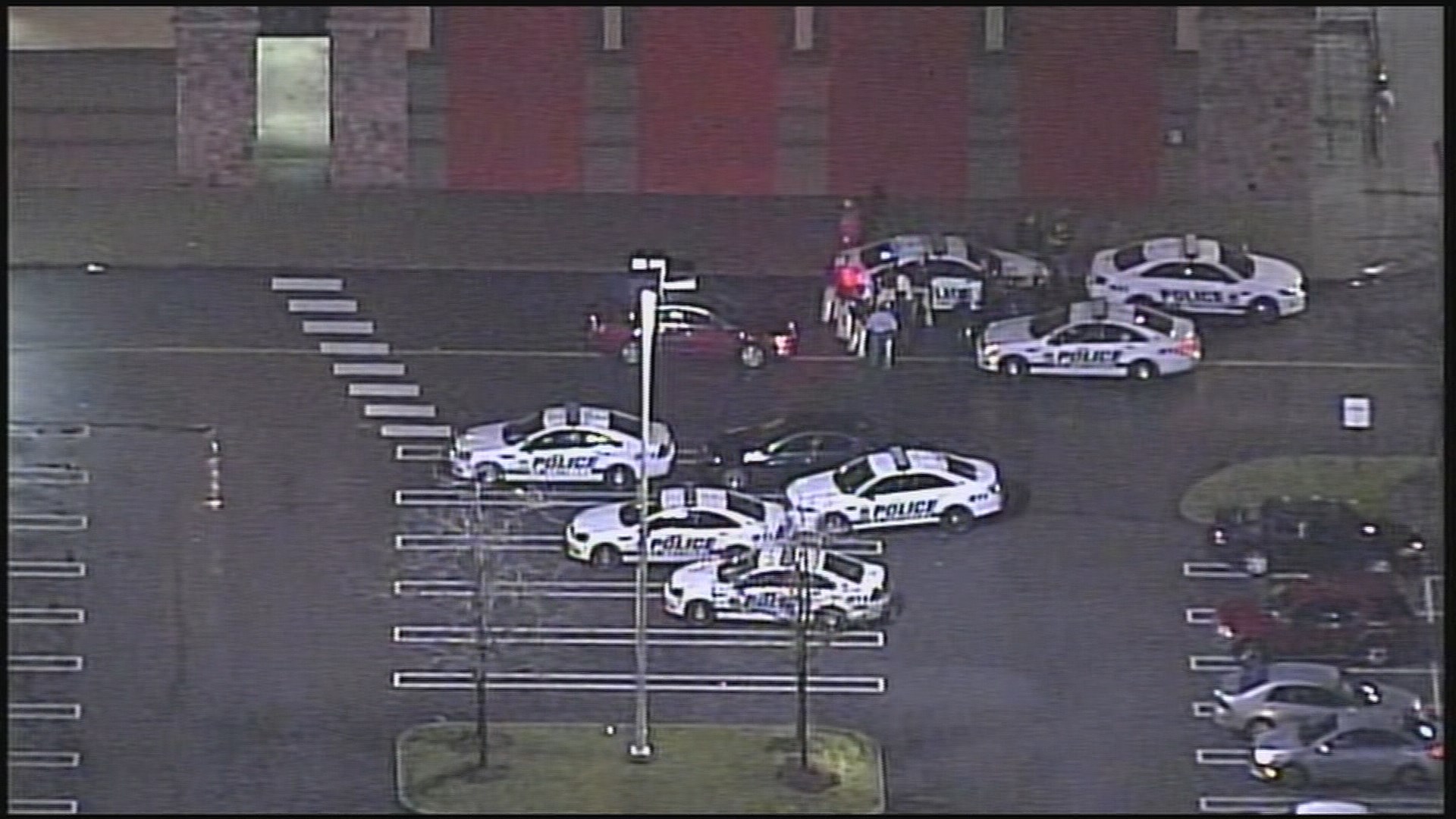 Police: 'Riots' shut down Mall St. Matthews early | whas11.com