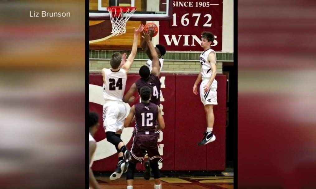 Illinois high school basketball player 'levitating' goes viral | whas11.com