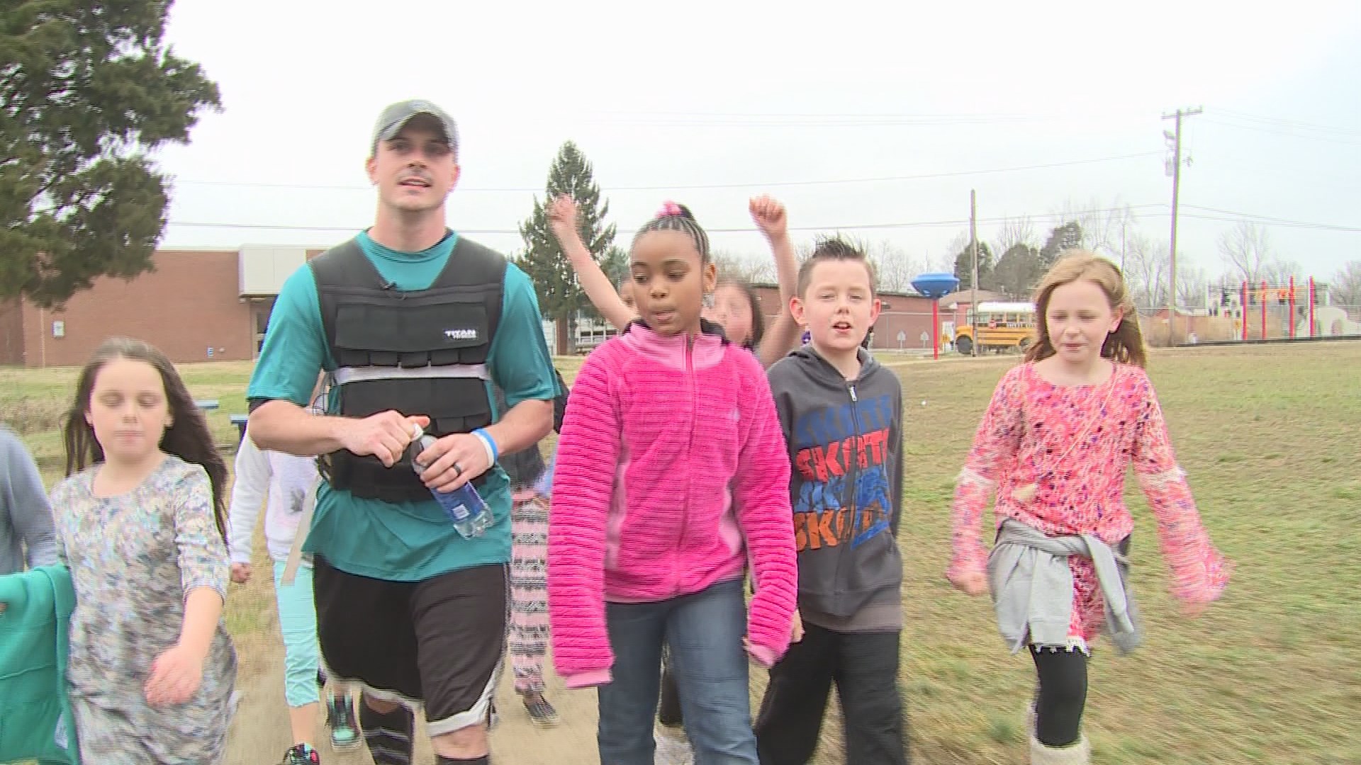 YMCA employee walking 30 miles for 30th anniversary | whas11.com