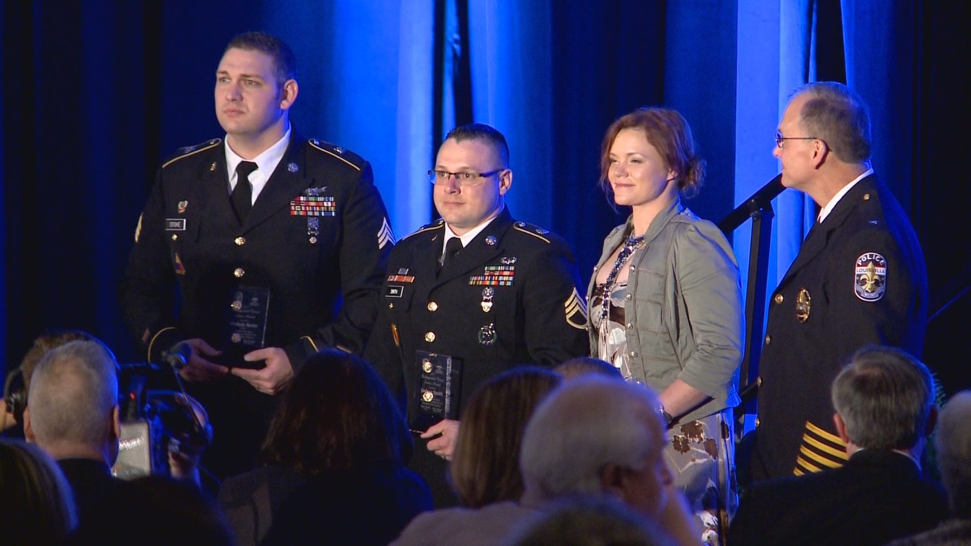 Officers, volunteers recognized during LMPD's awards banquet | whas11.com