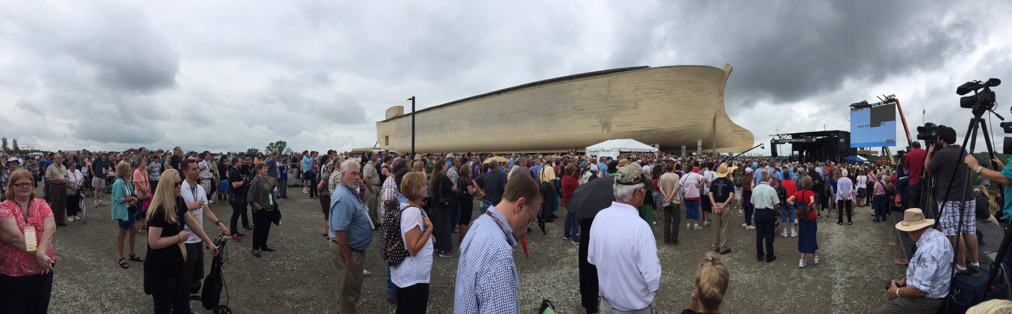 Life-sized Noah's Ark opens in Kentucky | khou.com