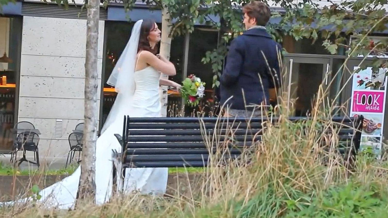 Comedienne pranks first dates by wearing wedding dress | whas11.com