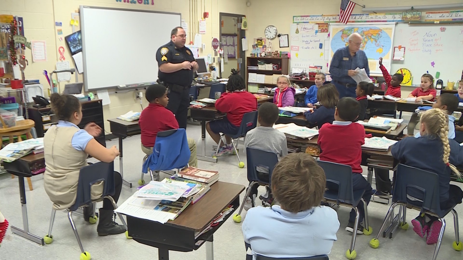 Shively PD visits Schaffner Elementary | whas11.com