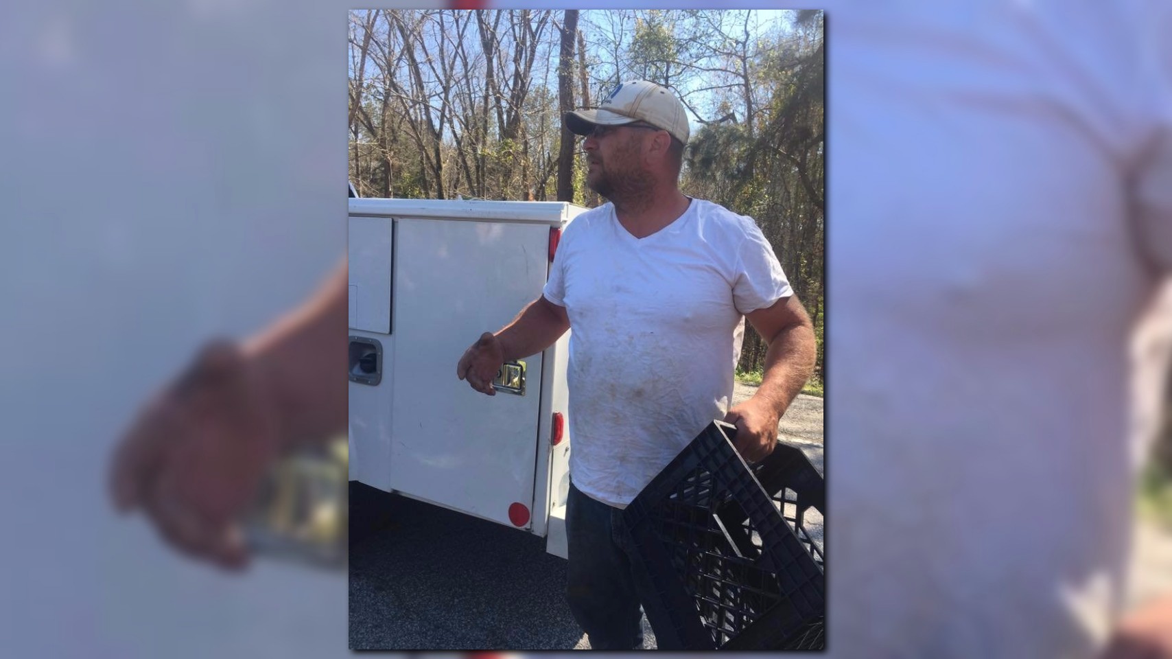 Man buys 40 Powerades for 5th graders stranded on interstate from ...