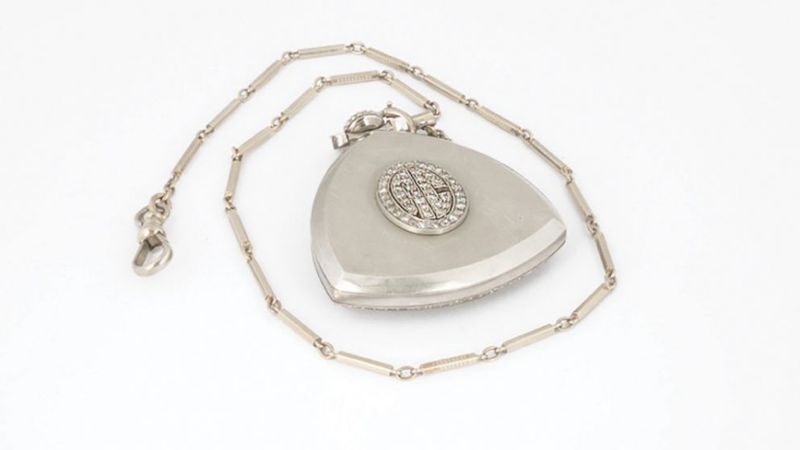 Al Capone's diamond pocket watch among items at 'gangster' auction ...